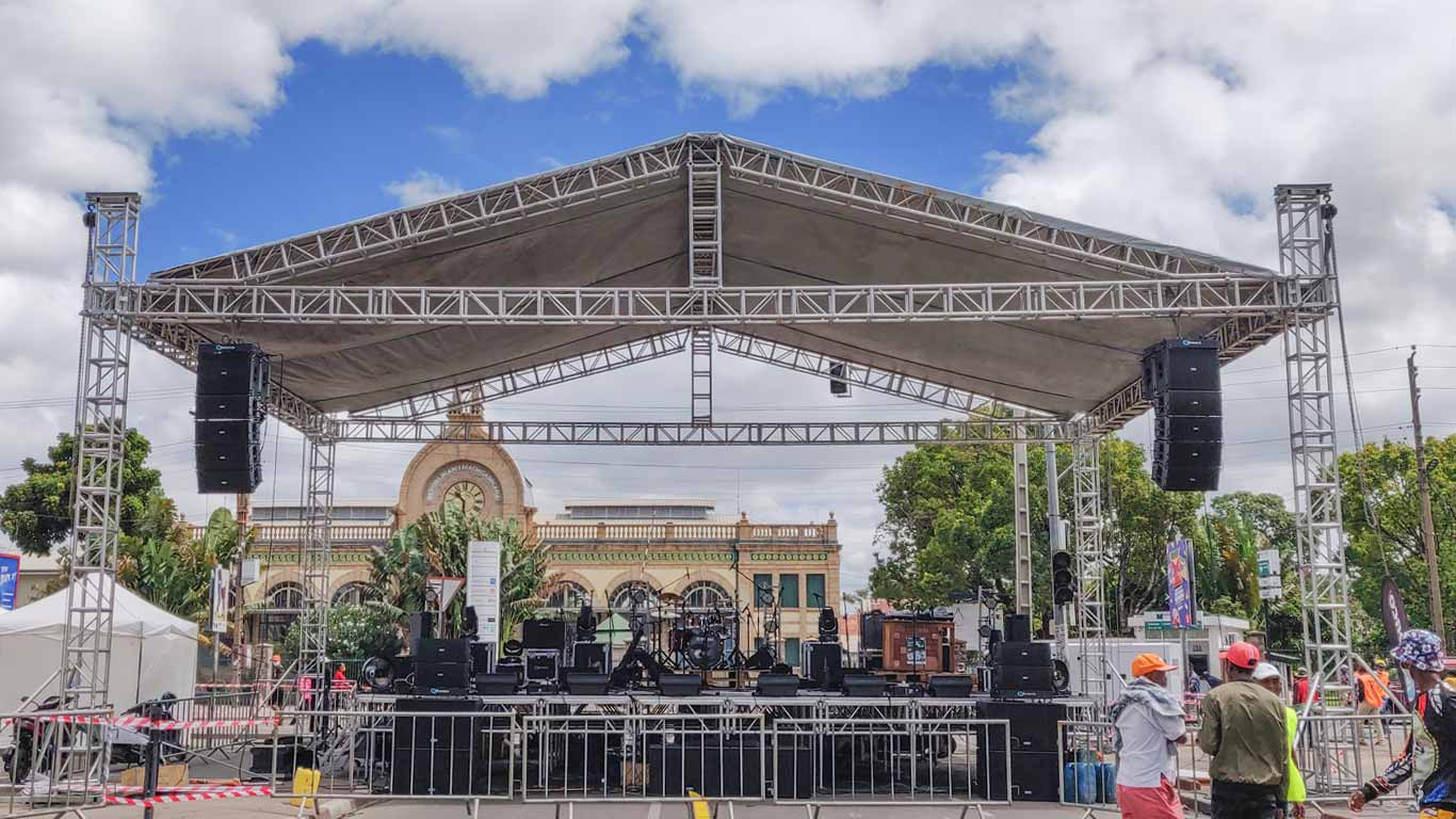 Sono / éclairage / effets / structure scénique - Ivenco